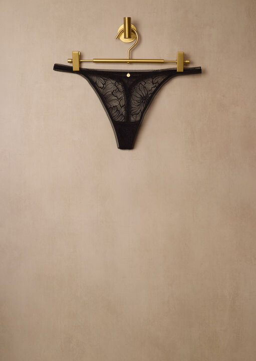 Alice String Black Knickerbox